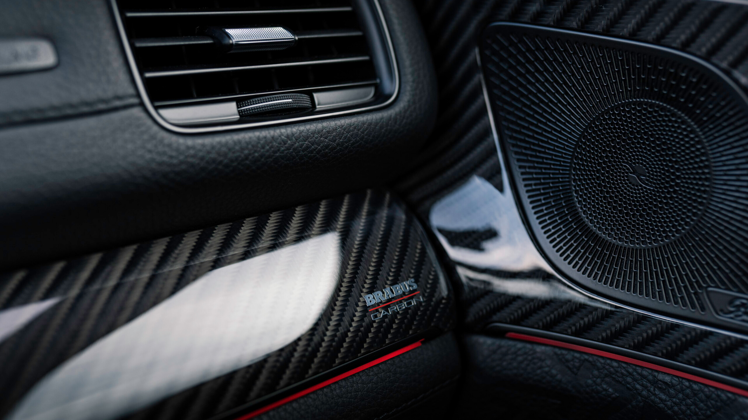 BRABUS 900 SUPERBLACK - BRABUS